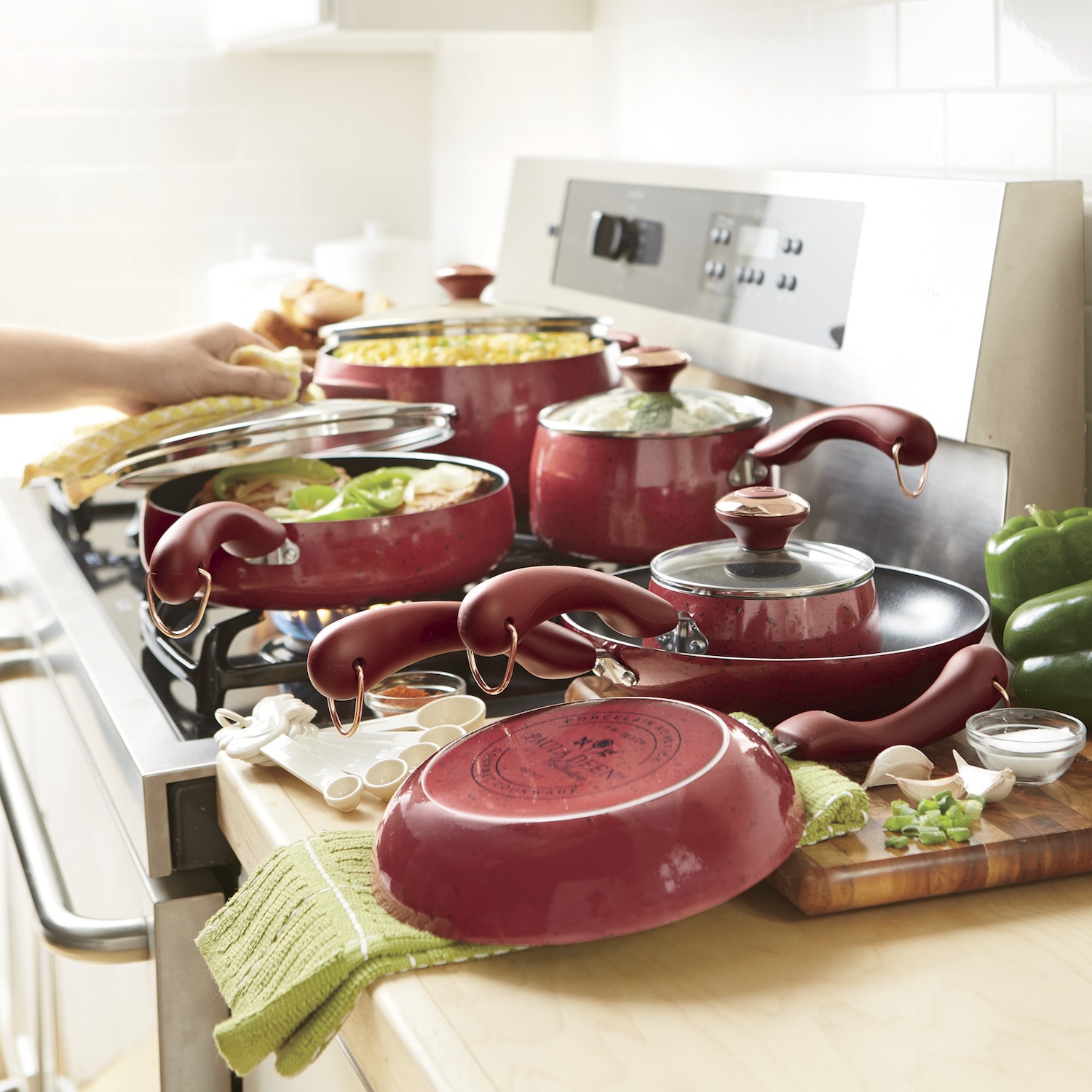 Paula Deen 15-Piece Speckled Porcelain Cookware Set | Seventh Avenue Paula Deen 15-Piece Speckled Porcelain Cookware Set | Seventh Avenue