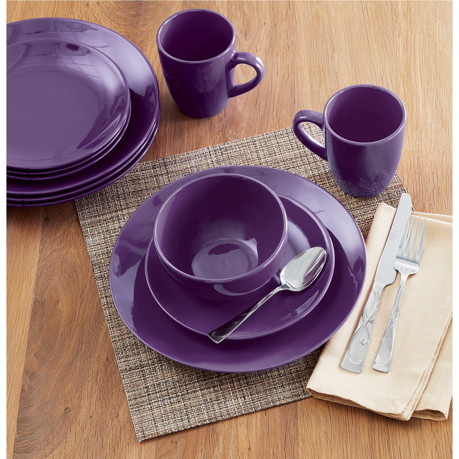 16-Piece Round Dinnerware Set | Seventh Avenue