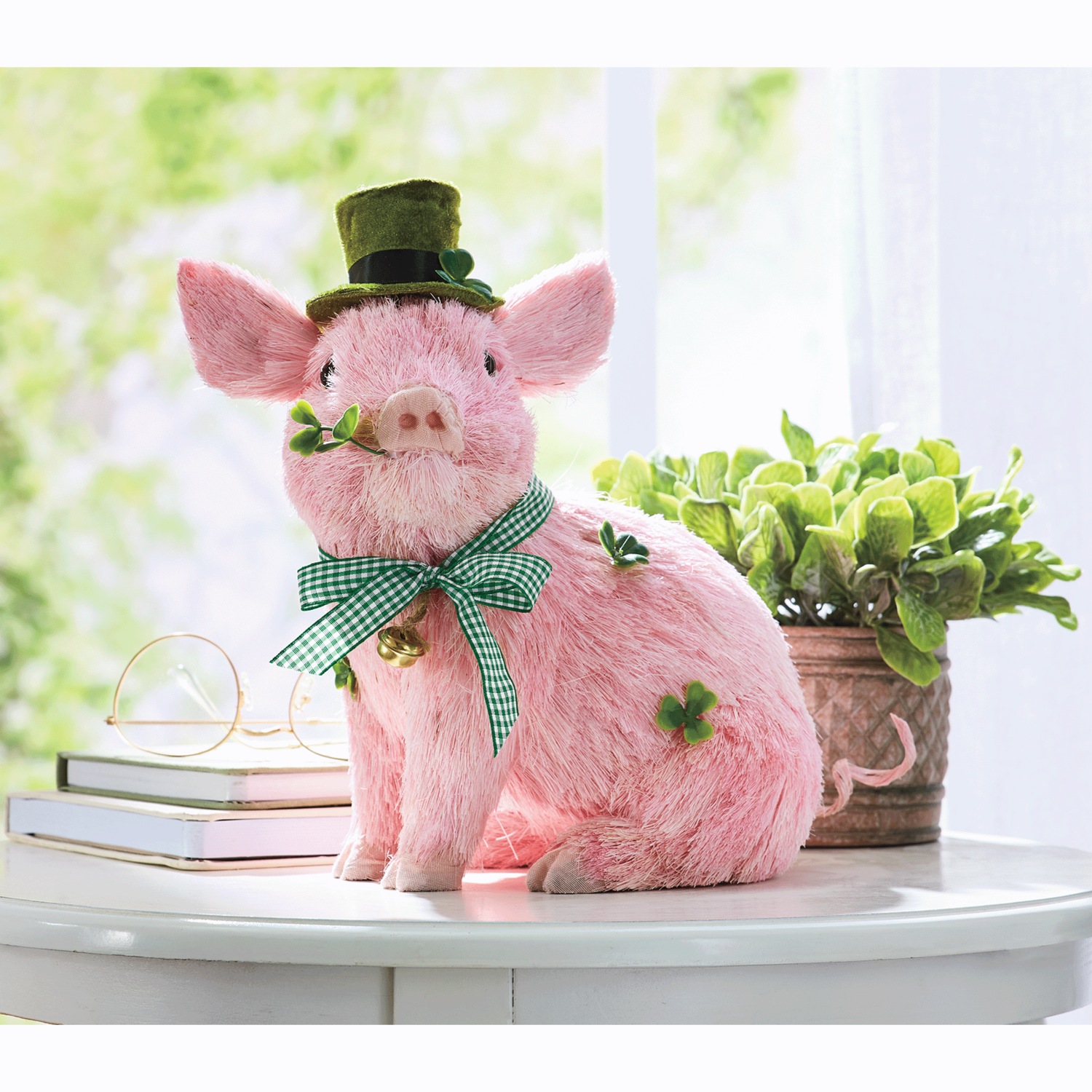 Sisal Shamrock Pig | Seventh Avenue