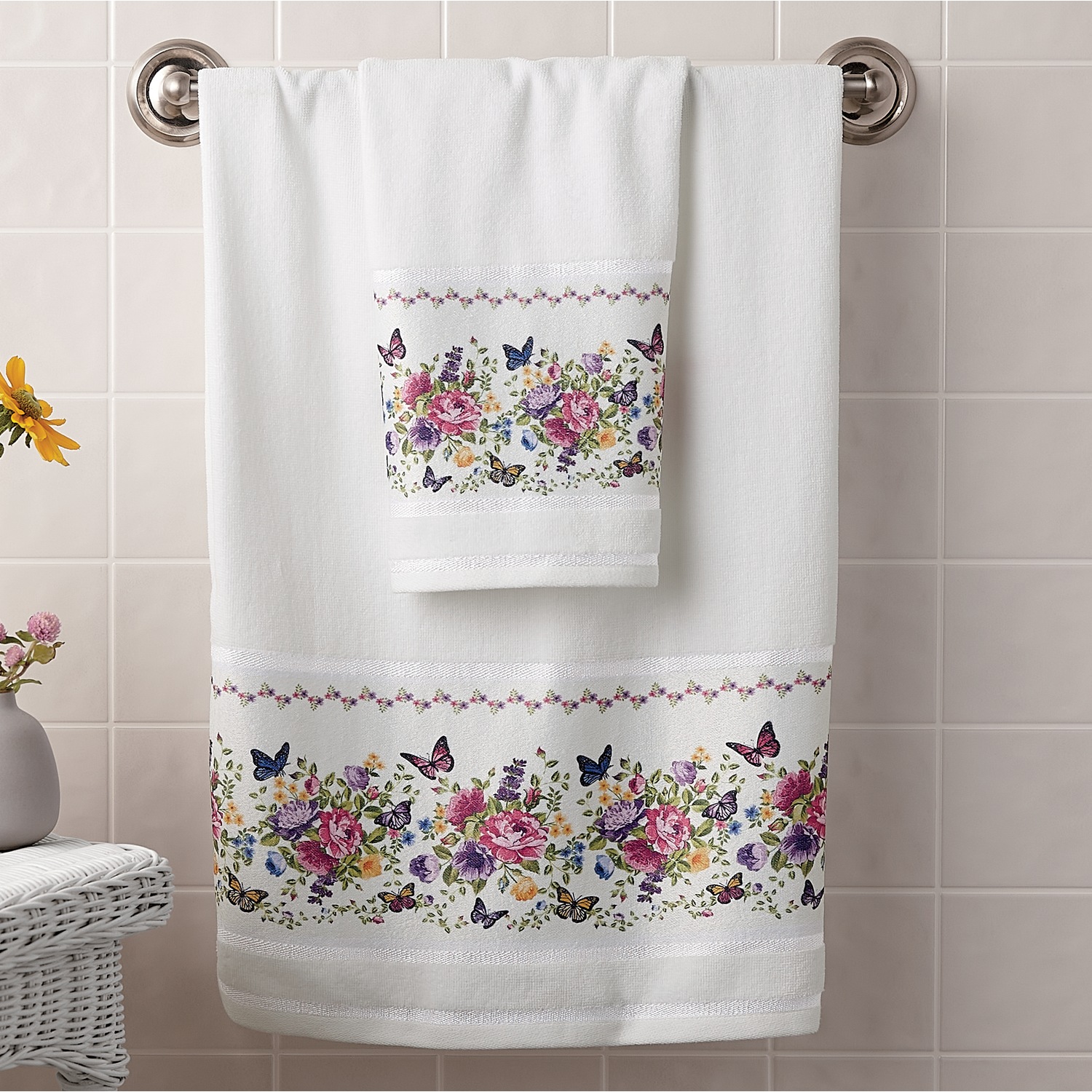 2-Piece Butterfly Floral Bath Towel Set | Seventh Avenue