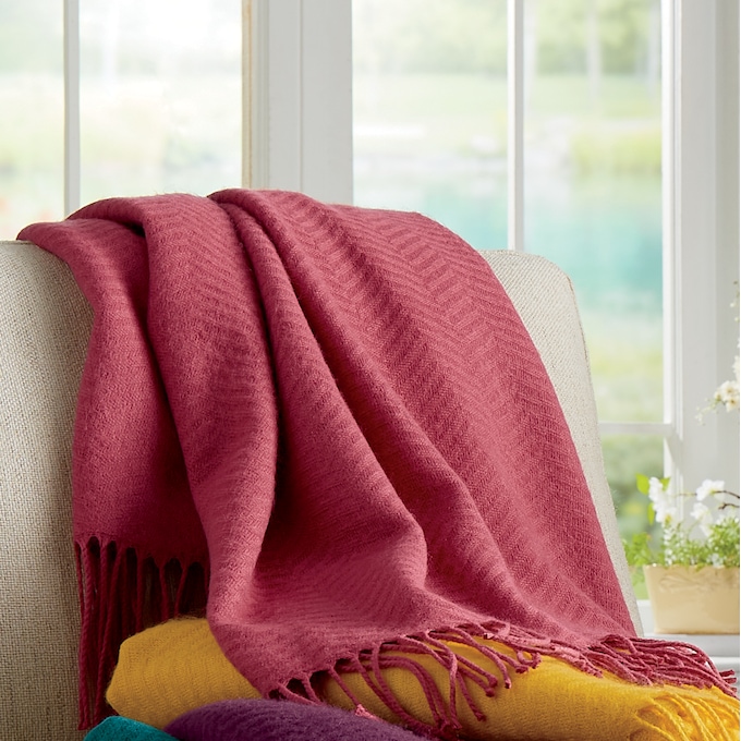 Color Connection Throw | Seventh Avenue Color Connection Throw | Seventh Avenue
