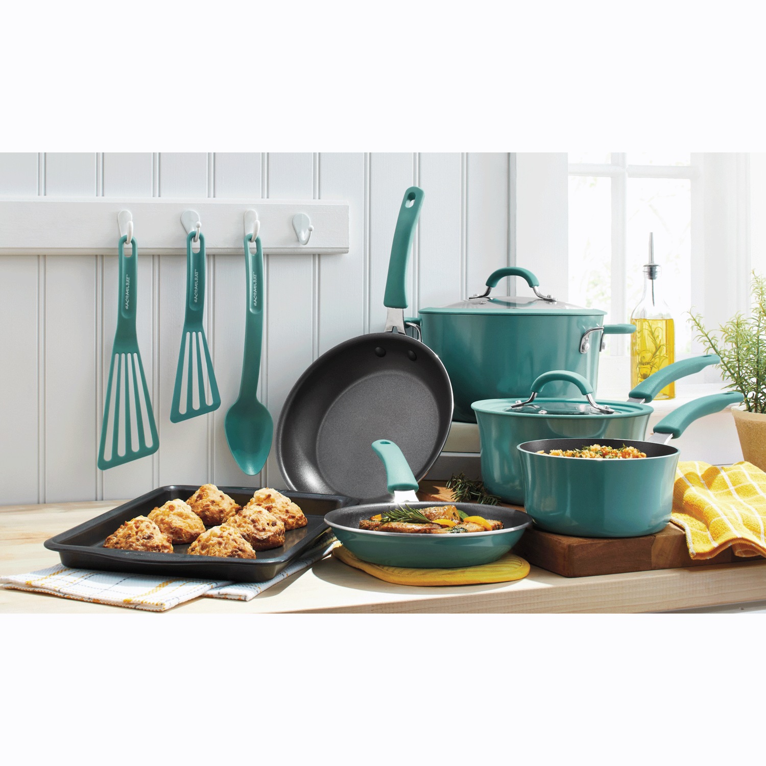 Rachael Ray Cook & Create 11-Piece Aluminum Cookware Set | Seventh Avenue