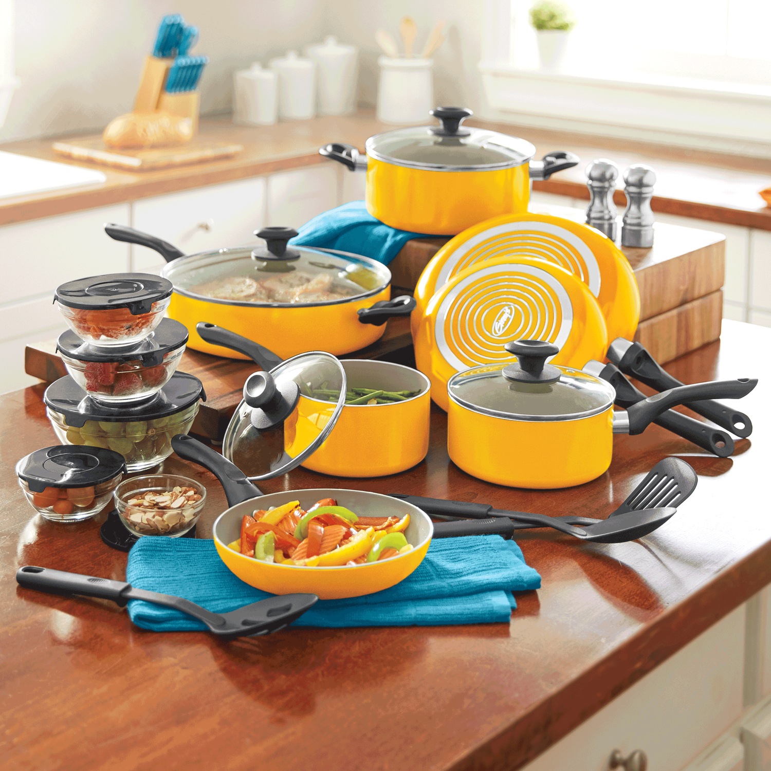 Ginny's 24-Piece Nonstick Kitchen Essentials Cookware Set | Seventh Avenue