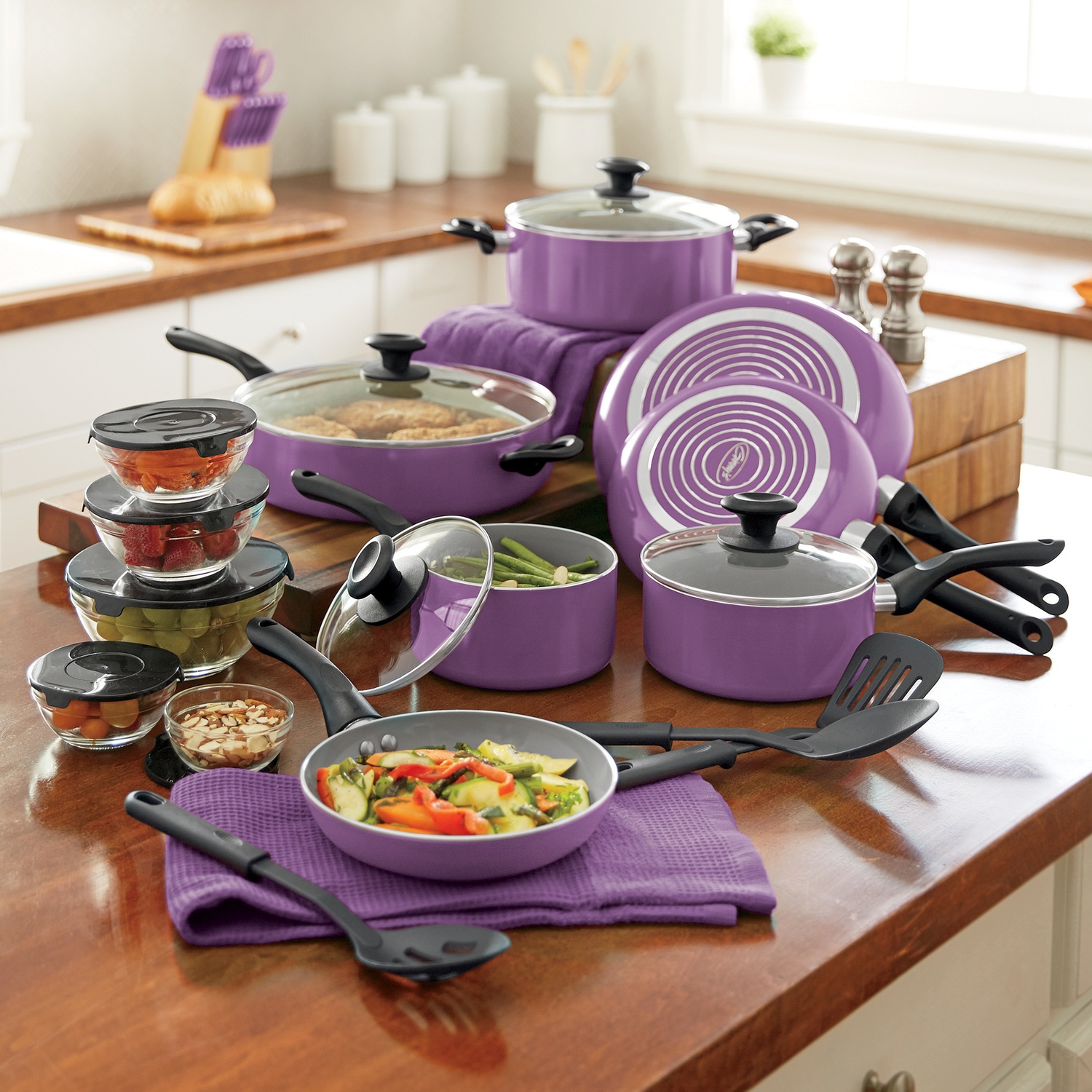 Ginny's 24-Piece Nonstick Kitchen Essentials Cookware Set | Seventh Avenue