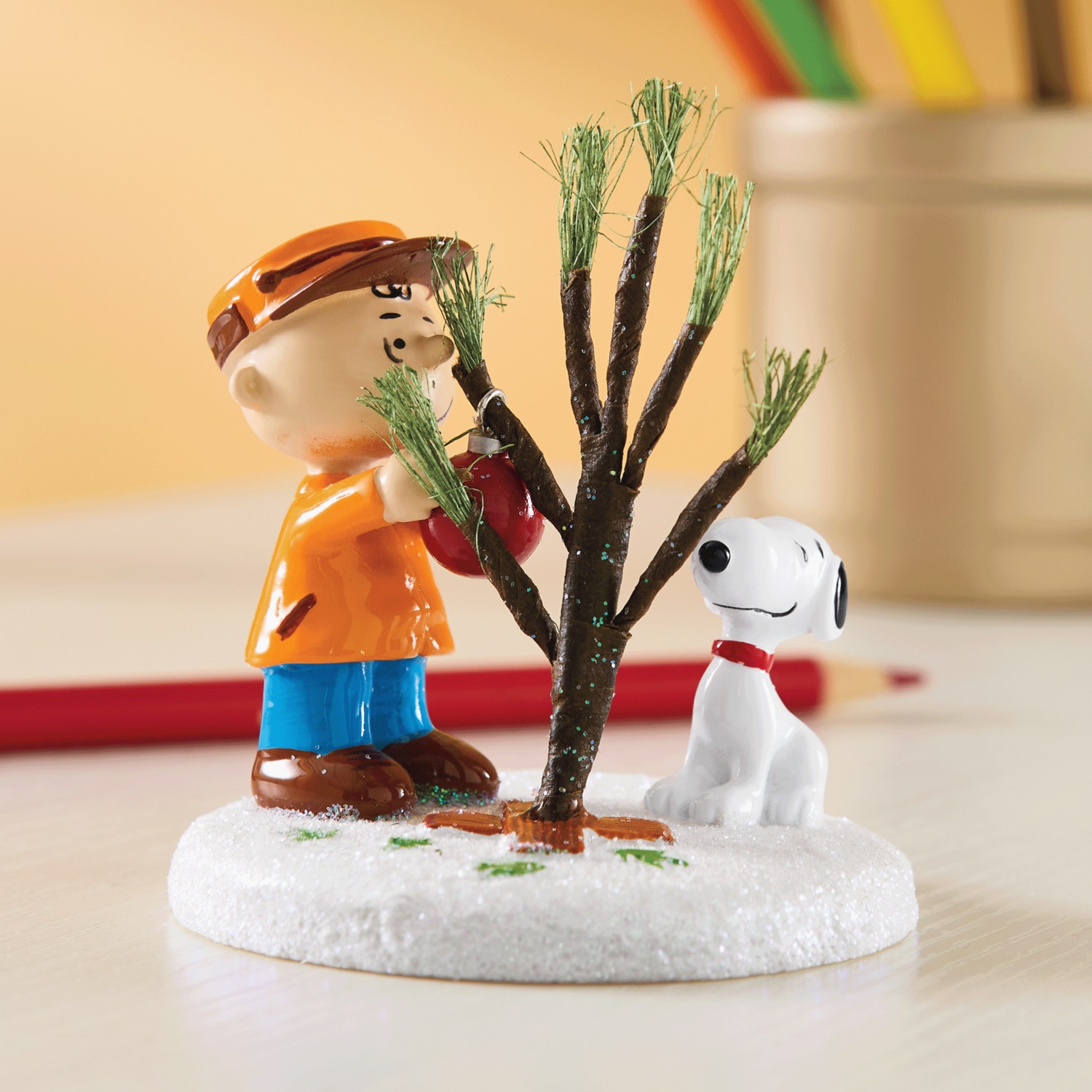 Peanuts Perfect Tree Display | Seventh Avenue