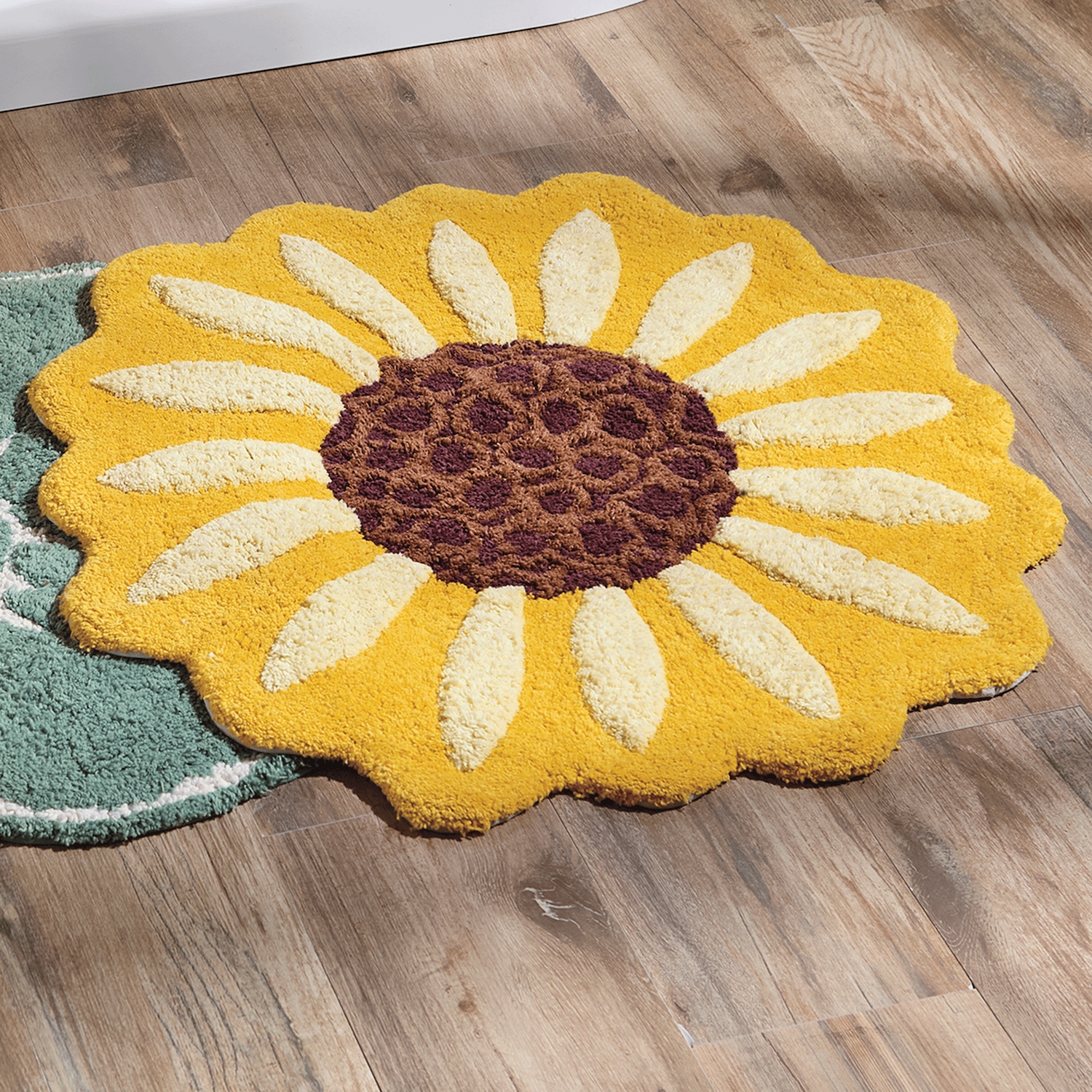 Flower Shaped Bath Mat | Seventh Avenue