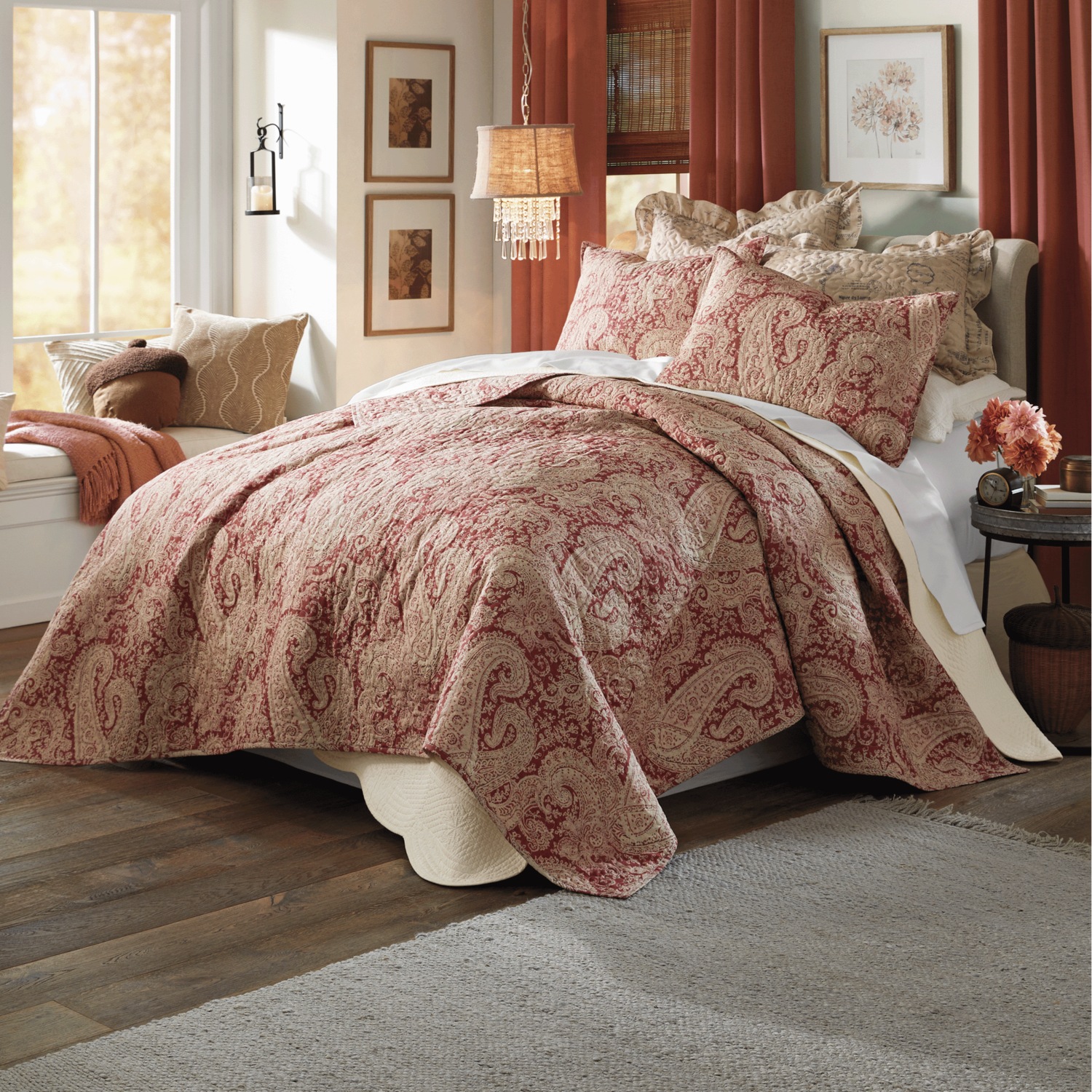 Sophie Oversized Quilt | Seventh Avenue